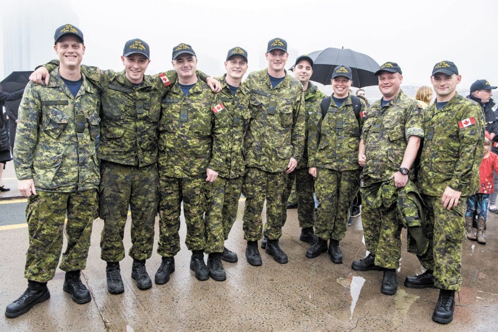 HMCS Ville de Québec deploys with embarked Cyclone : Pacific Navy News
